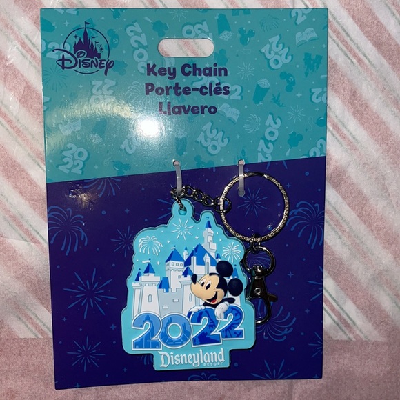 Disney | Accessories | Disneyland Resort Park Exclusive Keychain 222 ...